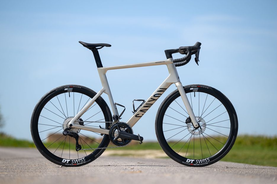 Canyon Endurace CF SLX 8 Di2 review: everything a modern endurance bike ...