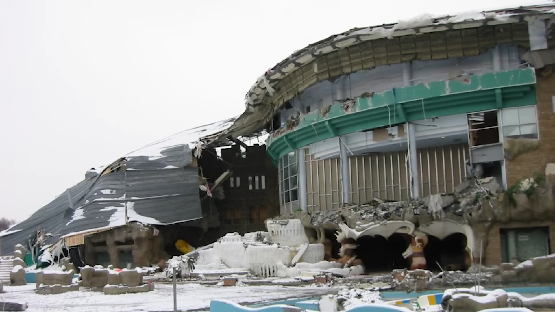 The giant glass dome cracked… then the entire water park collapsed in ...