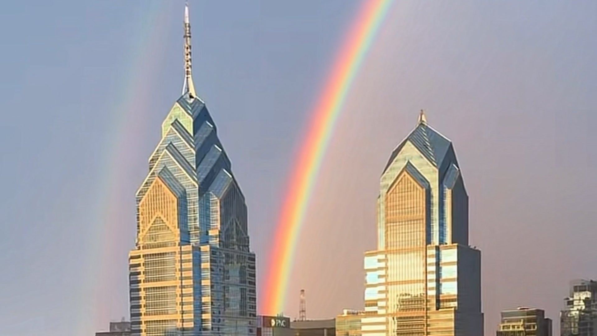 Witness a rainbow with no end