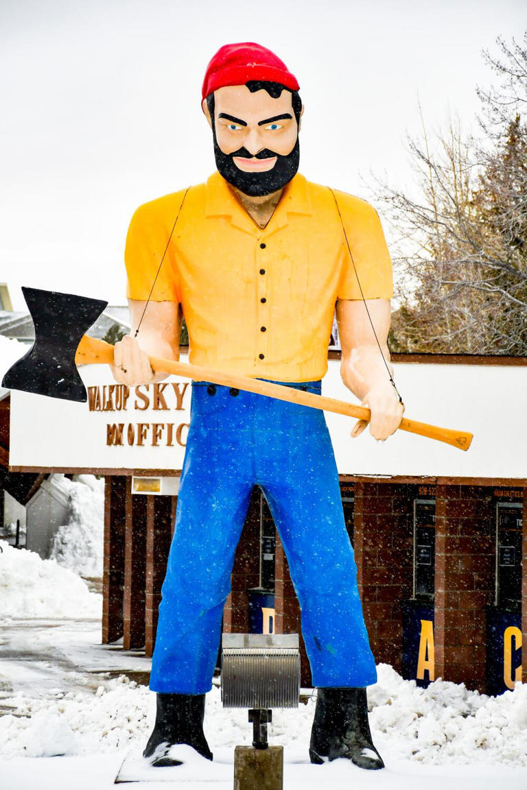 Massive and made of fiberglass, Muffler Men are a Route 66 classic ...