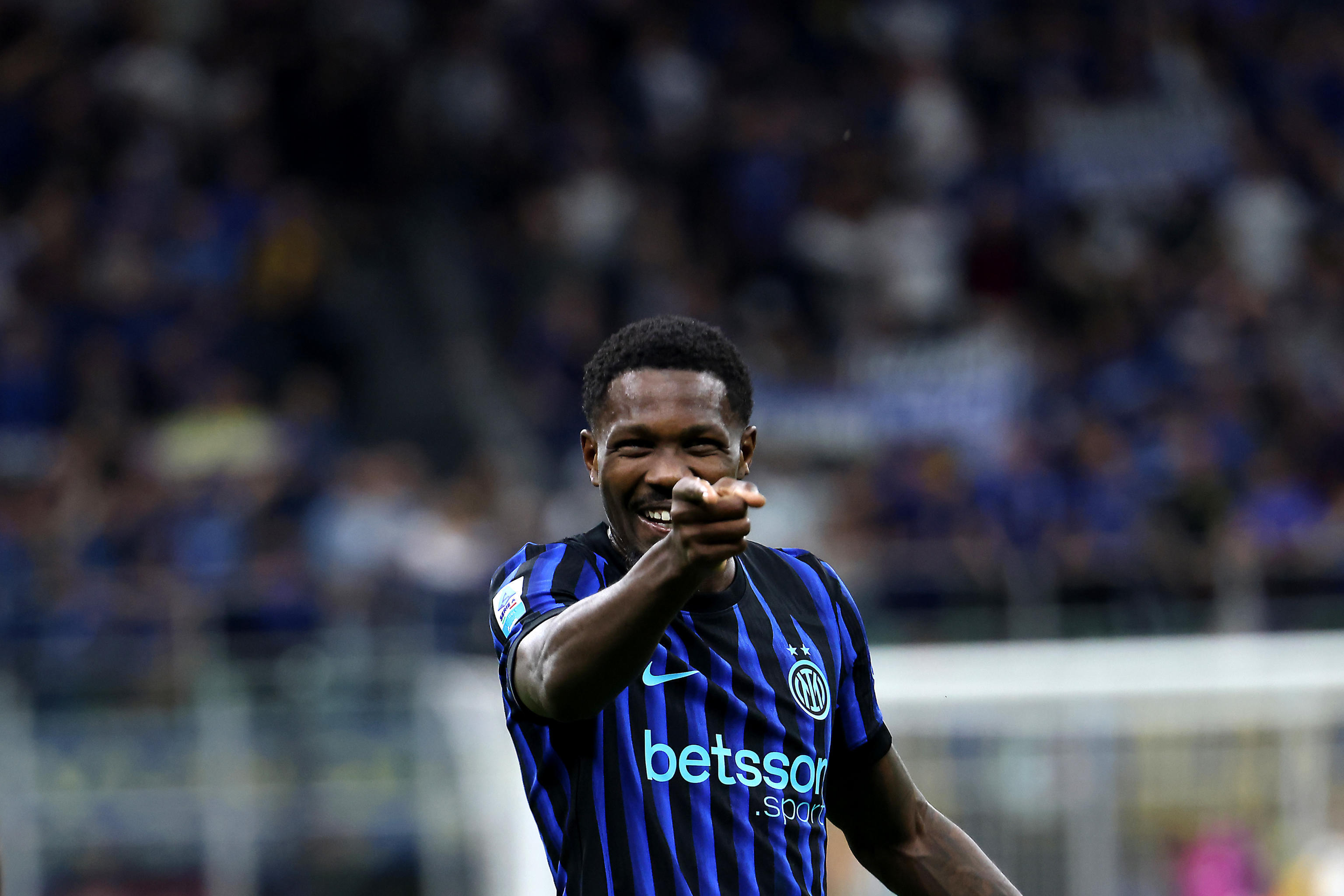 Coppa Italia: Inter, Thuram si allena col resto dei compagni