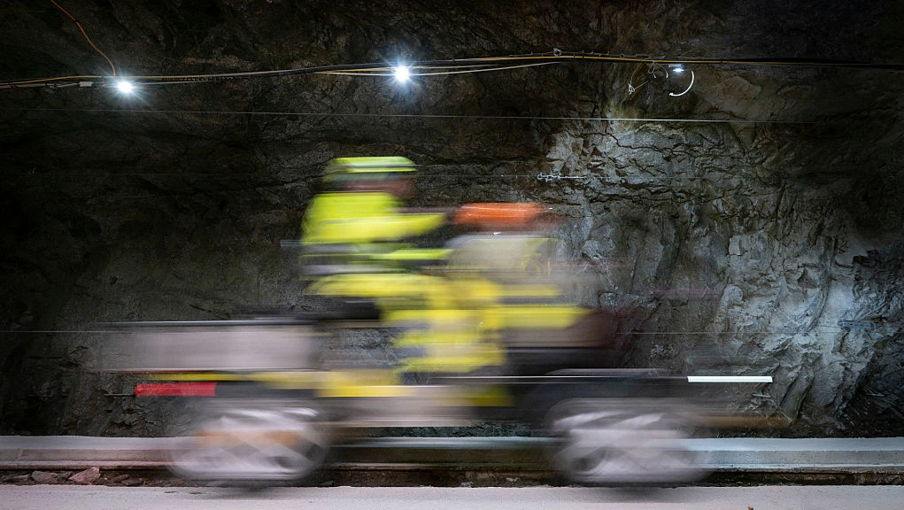 Swiss scientists trigger 8,000 controlled quakes in deep test