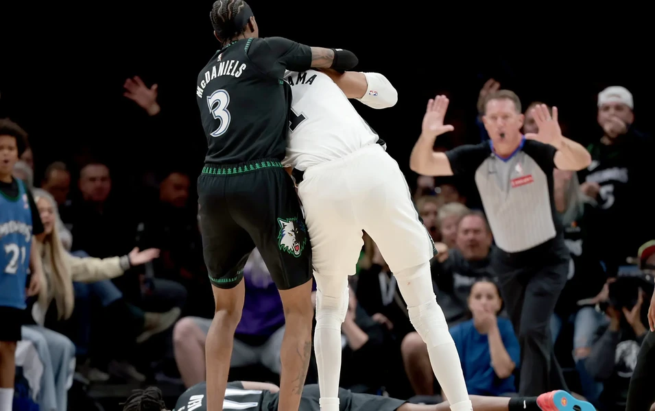 Draymond Green questions NBA after Wembanyama avoids suspension