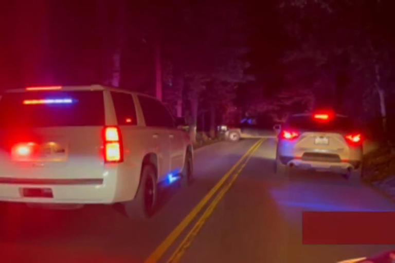 2 US bank employees fatally shot in robbery in Kentucky — as police ...