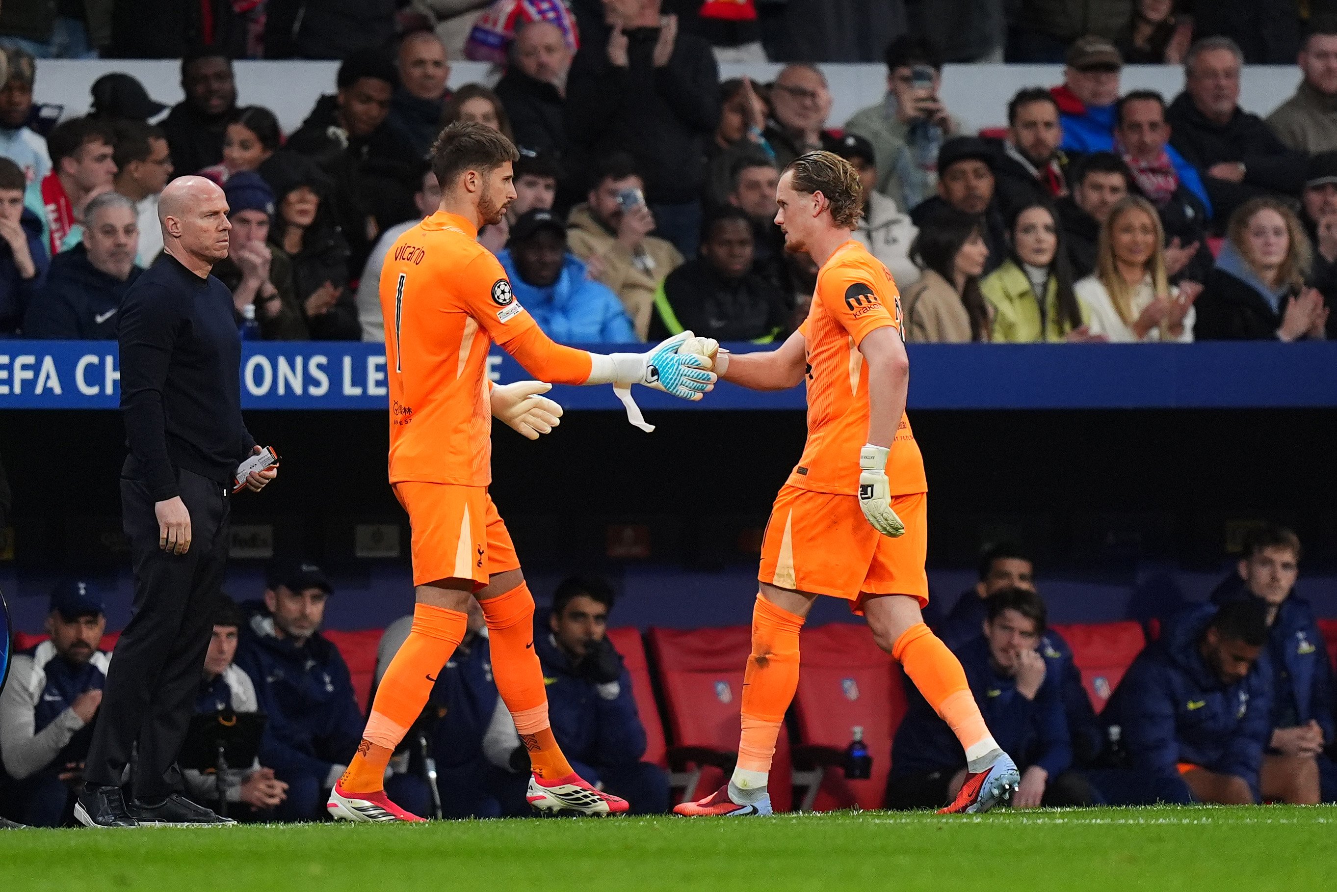 Kinsky sends Tottenham message after Atletico errors
