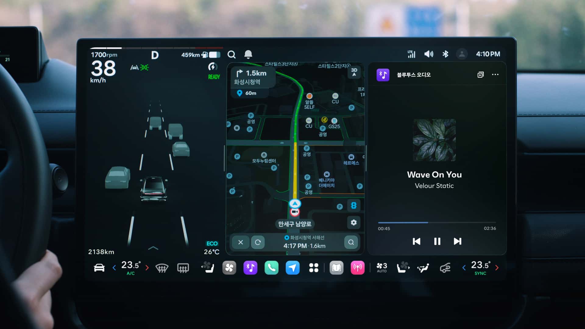 Hyundai’s new ‘Pleos’ infotainment system gets all the right features