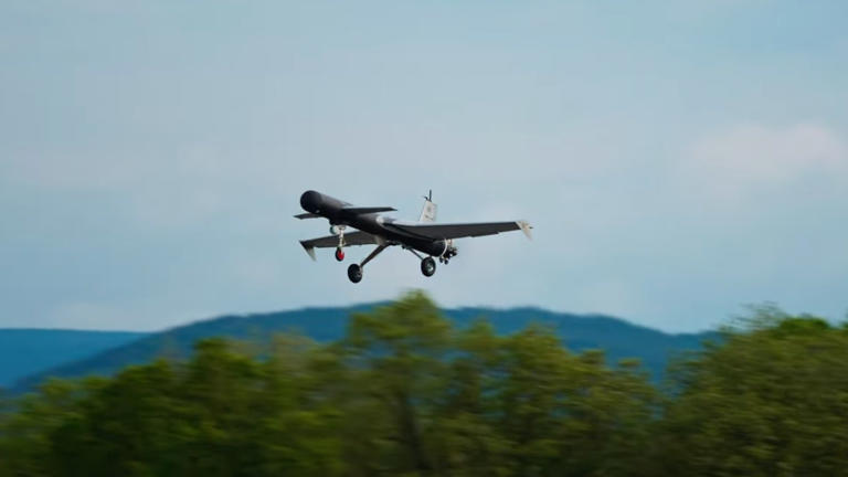 Video: Mizrak kamikaze drone can fly 620 miles to strike targets with ...