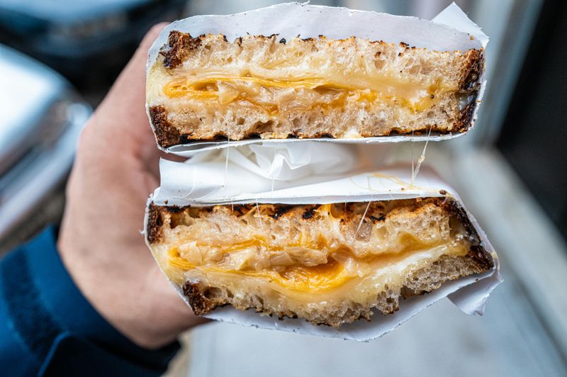 19 comfort foods people still crave even if they don't admit it