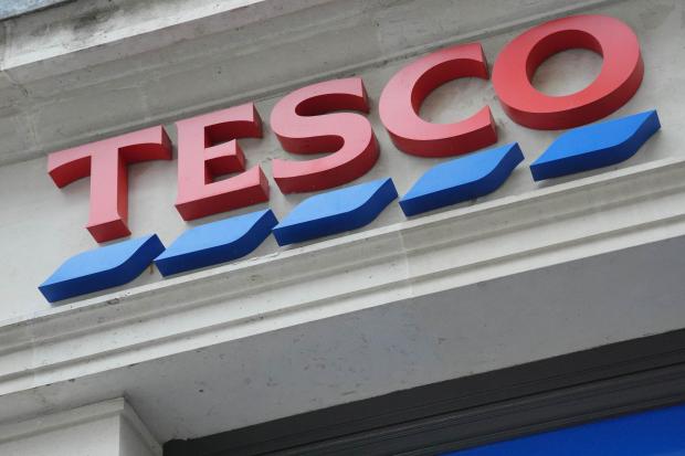 Equal pay battle between thousands of Tesco workers heads to Reading ...
