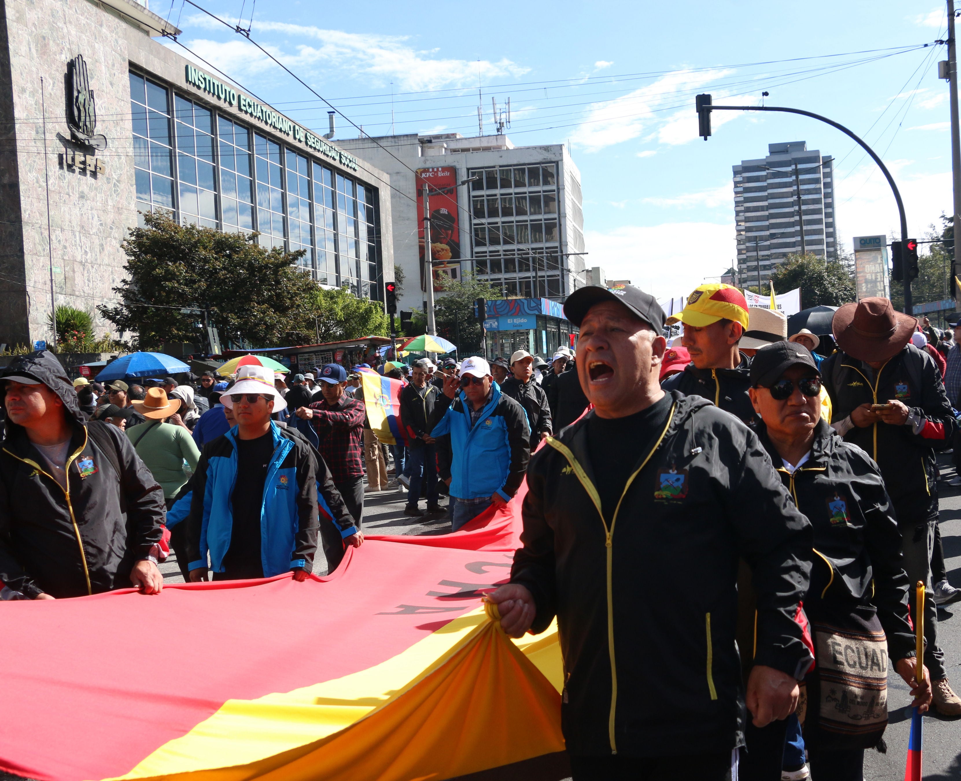 Cierres viales en Quito y rutas alternas por movilización del Día del ...