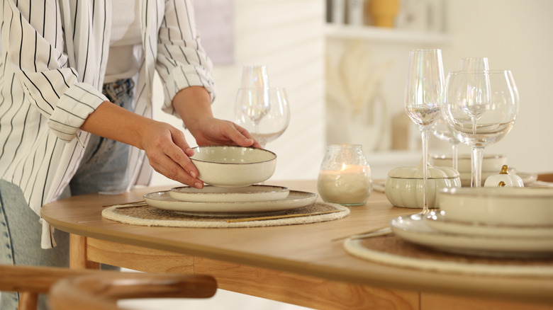 How to properly set a table that's sure to impress for any occasion