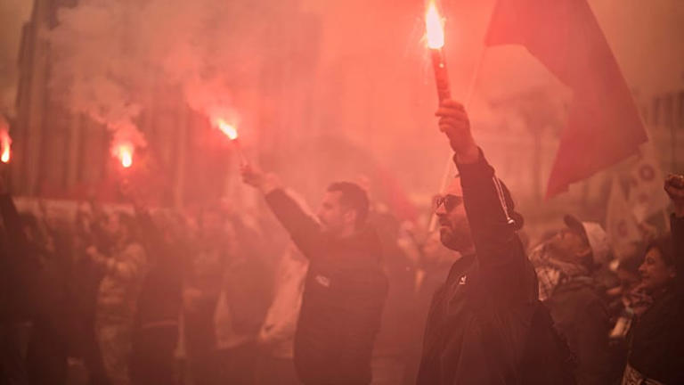 Ελλάδα: Μαζική συμμετοχή στις πορείες της Πρωτομαγιάς