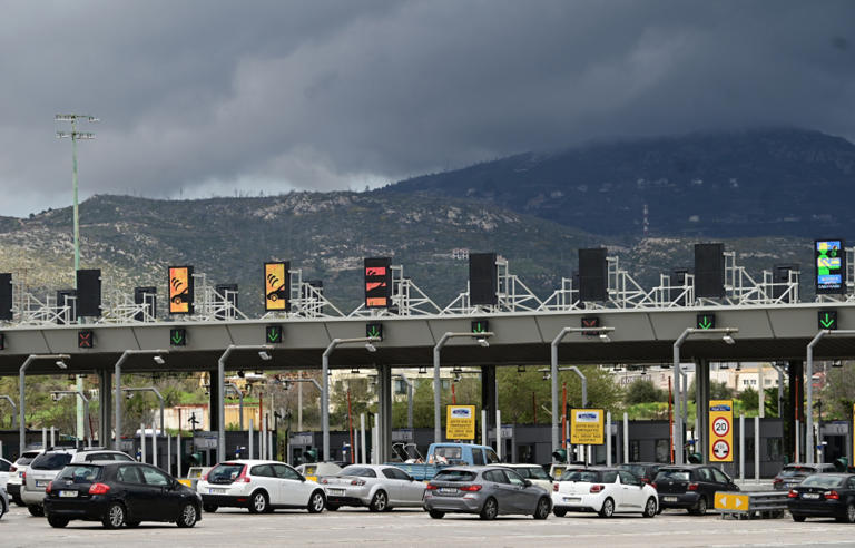 Συνεχίζεται η έξοδος των εκδρομέων για το τριήμερο της Πρωτομαγιάς: Πού ...