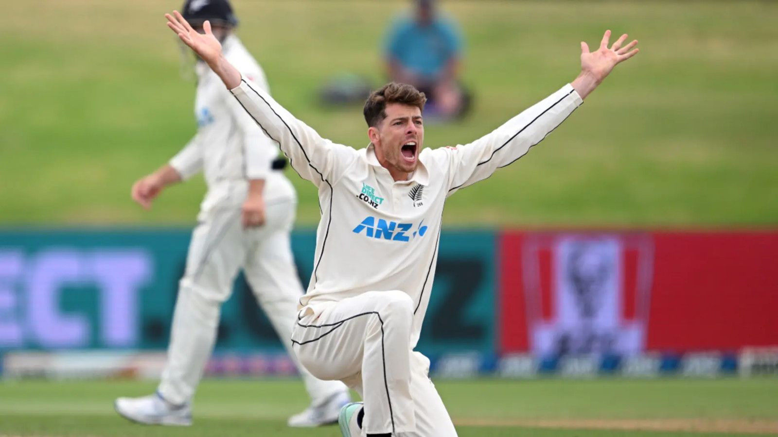 Mitchell Santner added to New Zealand squad for first test against England