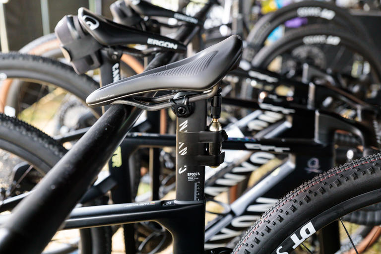 Canyon's new unreleased Grail CFR is an aero bike with clearance for XC ...
