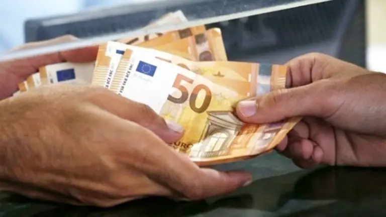 Πληρωμές ΕΦΚΑ & ΔΥΠΑ: Δείτε πότε μπαίνουν τα χρήματα