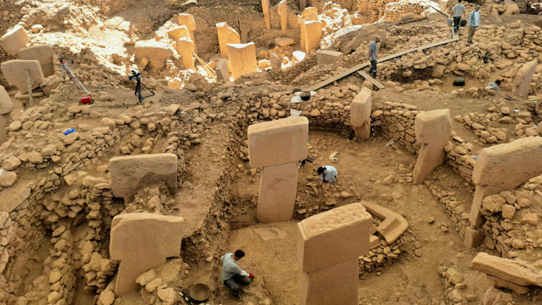 Egyptian dig uncovers Pharaoh Apries limestone blocks at ancient Memphis