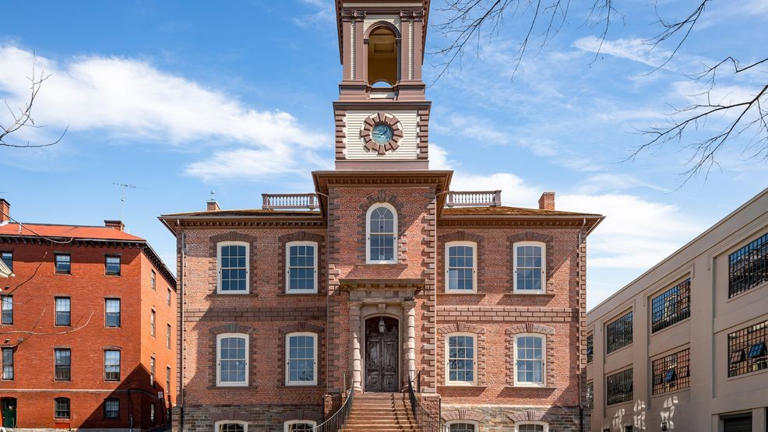 Old State House to reopen in Rhode Island to celebrate Act of Renunciation