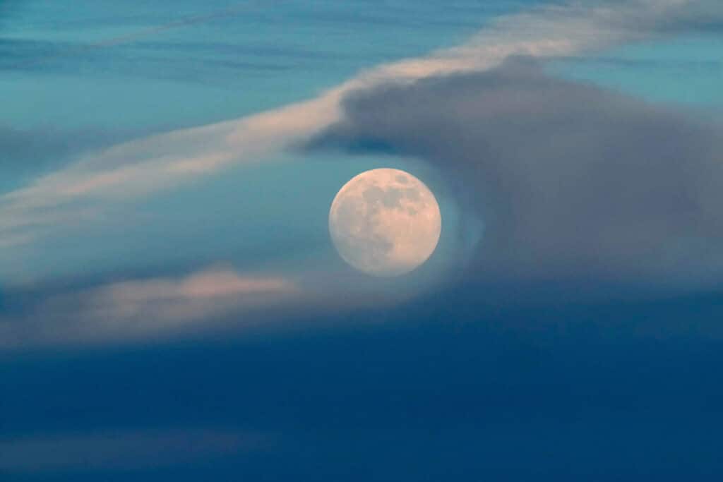Full 'flower moon' to light up PH skies as May begins