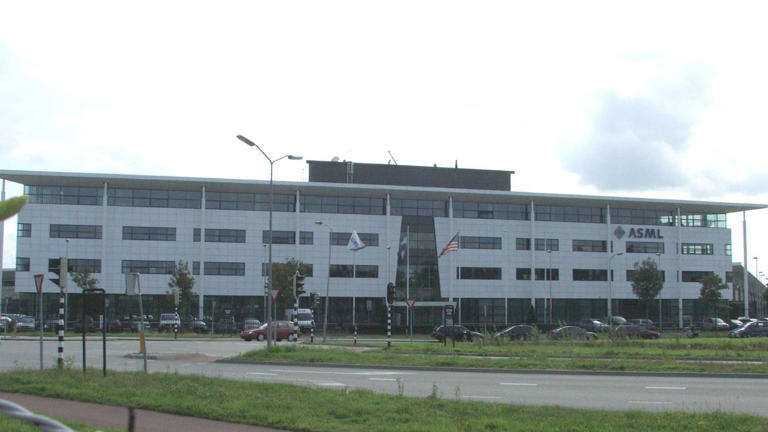 Bipartisan bill targets ASML and Tokyo Electron chip equipment exports ...