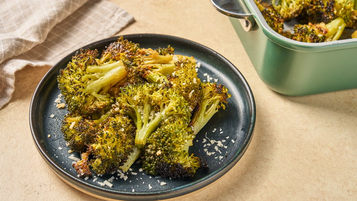 How to make melting broccoli with roasted garlic