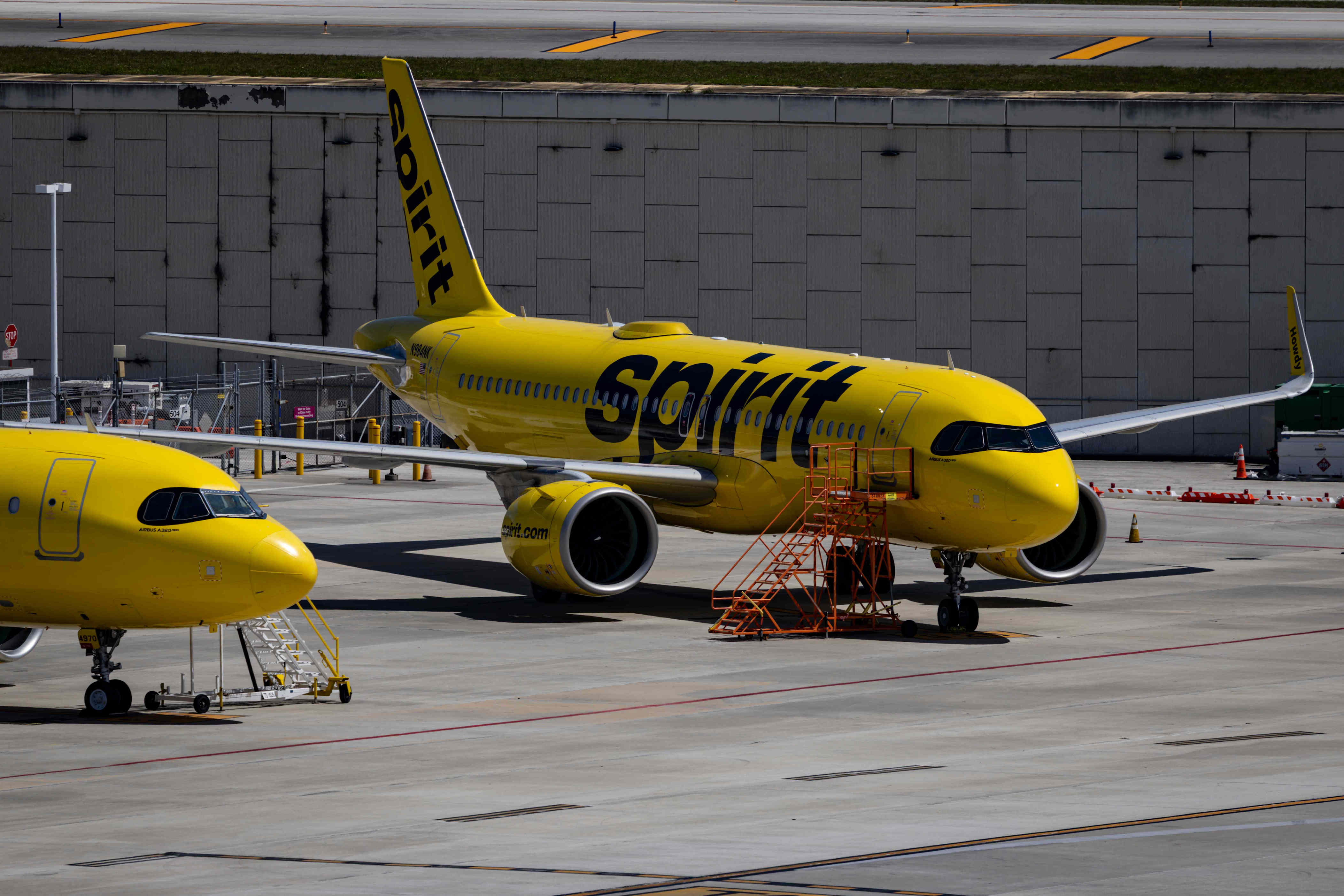 Tough times for low-cost airlines: Spirit is preparing to shut down ...