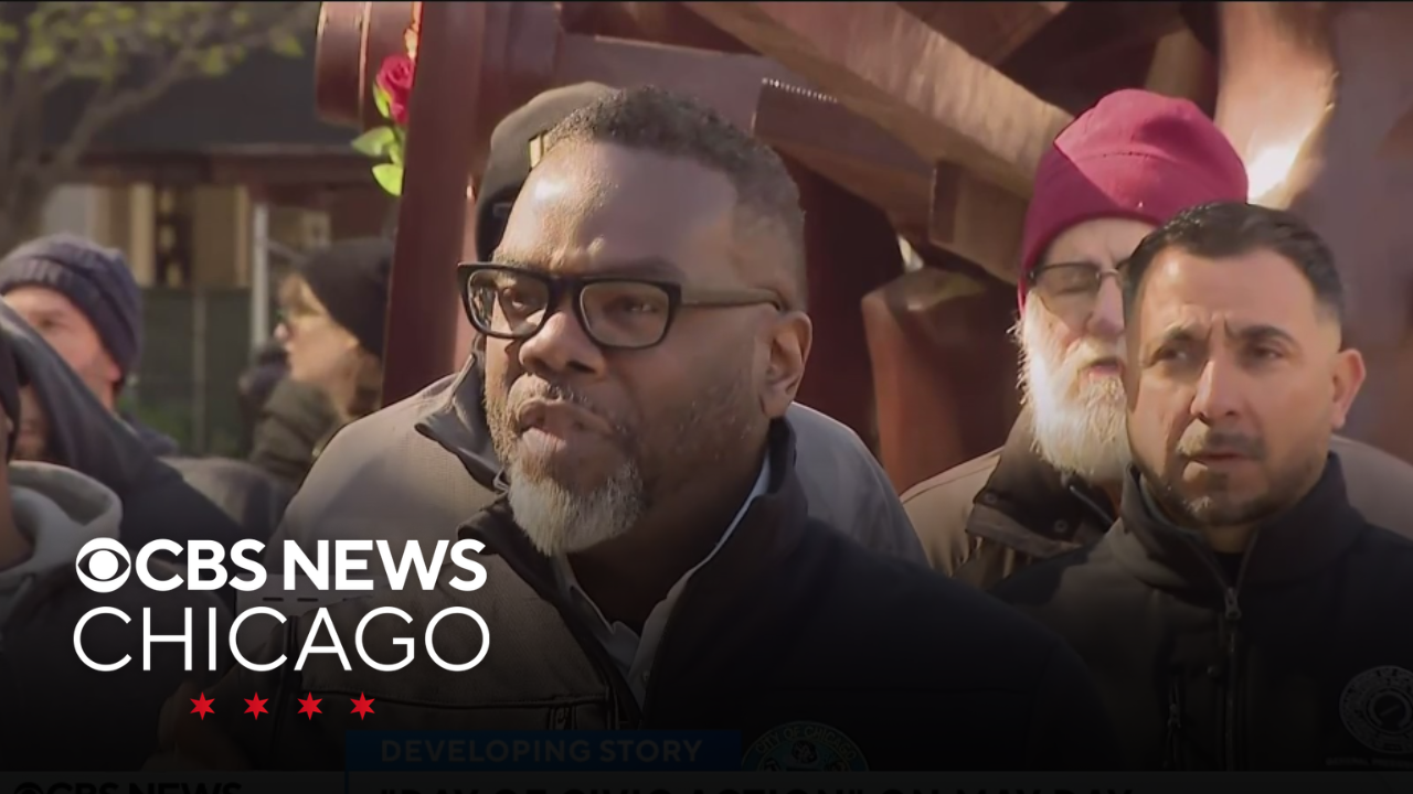 Mayor Johnson joins union leaders for May Day ceremony in West Loop
