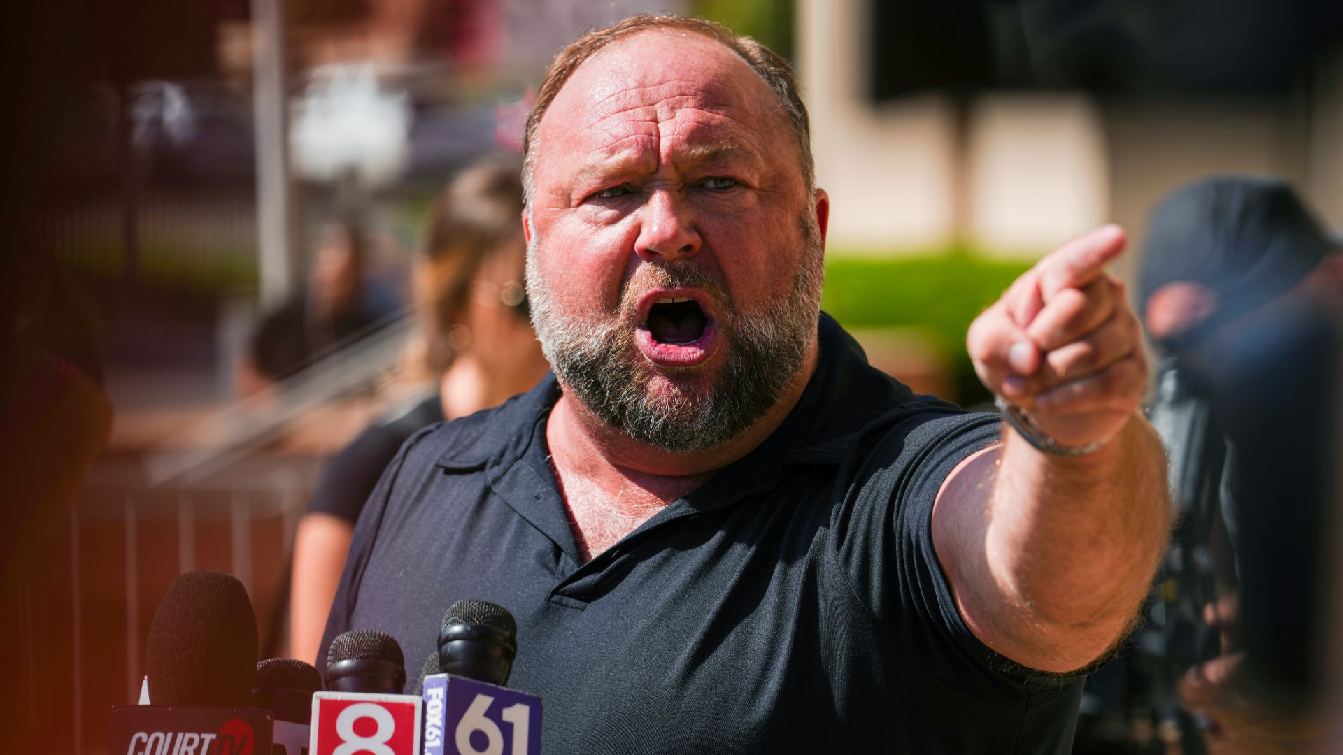 Infowars seized: Alex Jones loses control to "little rat, confessed ...