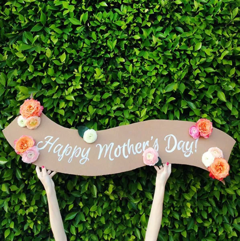 Surprise her on Mother’s Day with these beautiful decorations