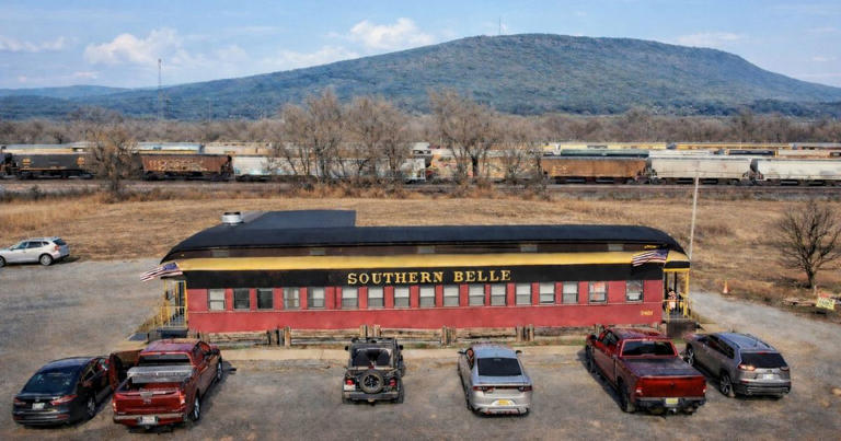 This 1940s railcar restaurant in Oklahoma serves amazing southern food