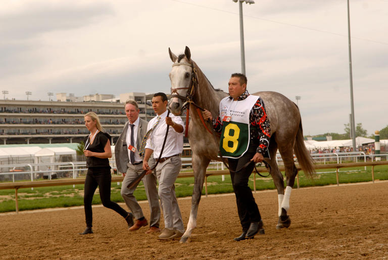 How old is the oldest living Kentucky Derby-winning horse?