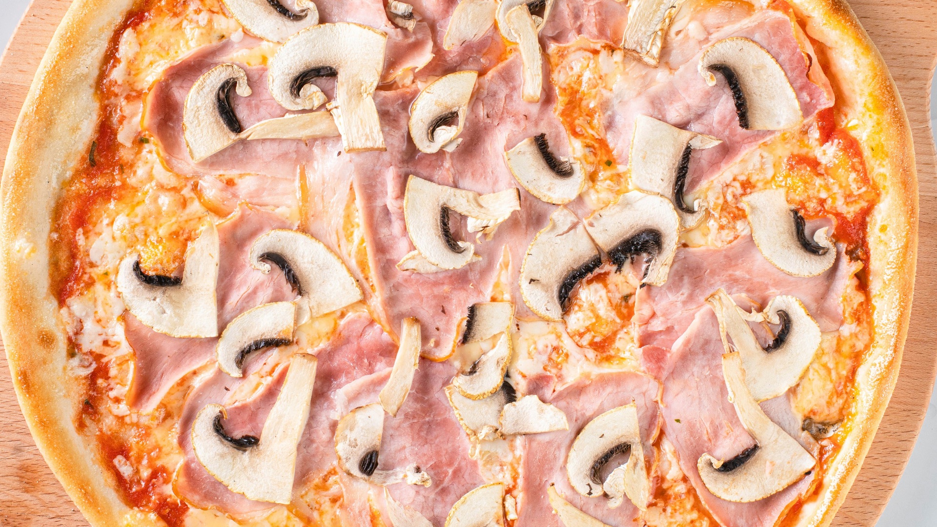 20 diabolical pizza toppings no one actually likes