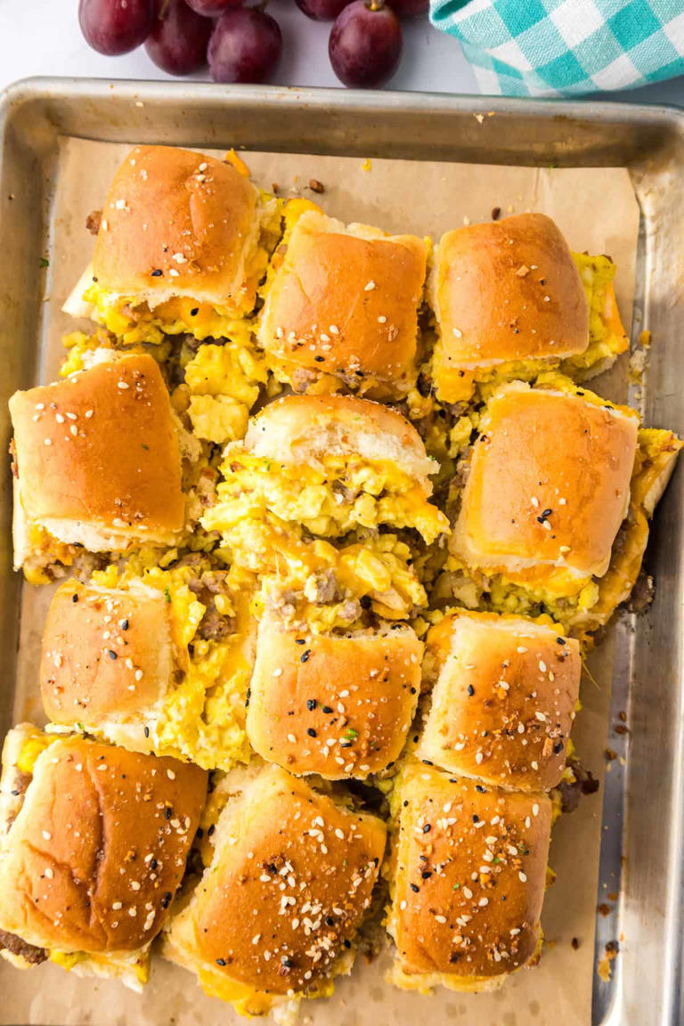 Breakfast sliders (with sausage)