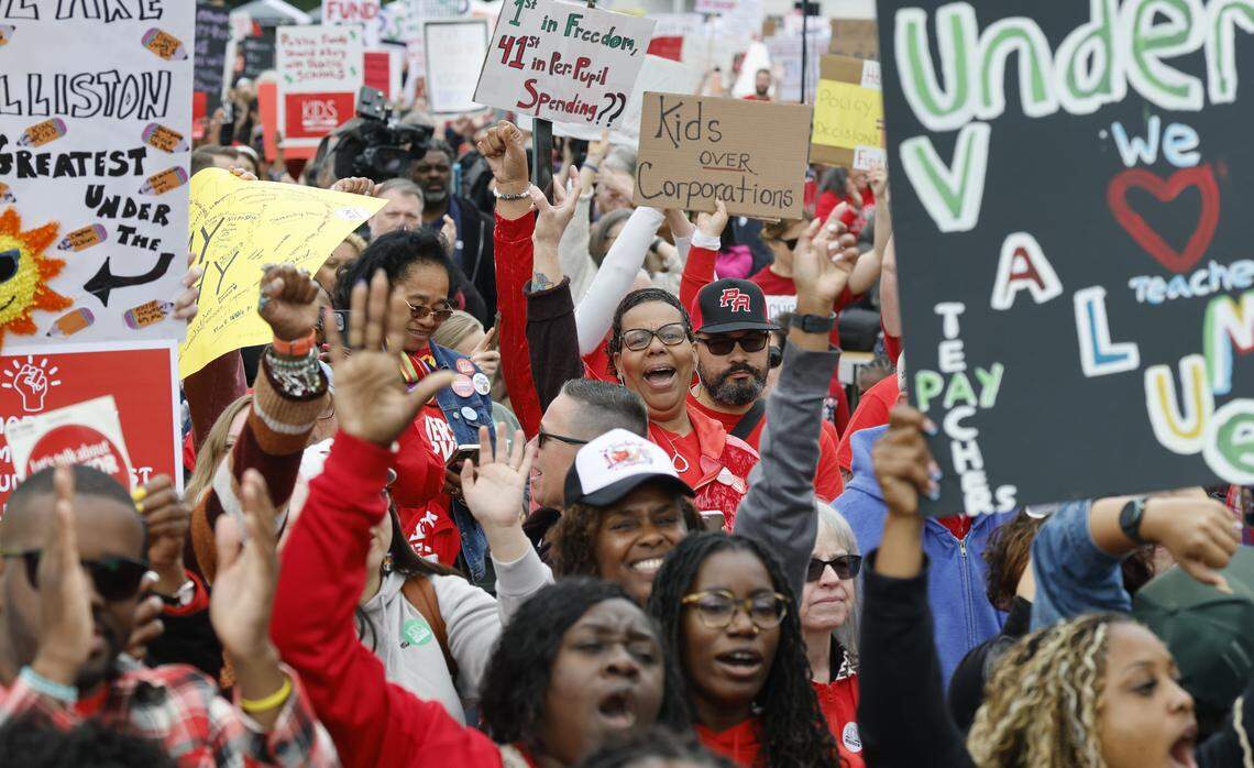 Police, teachers, state workers set to get raises in NC budget deal ...