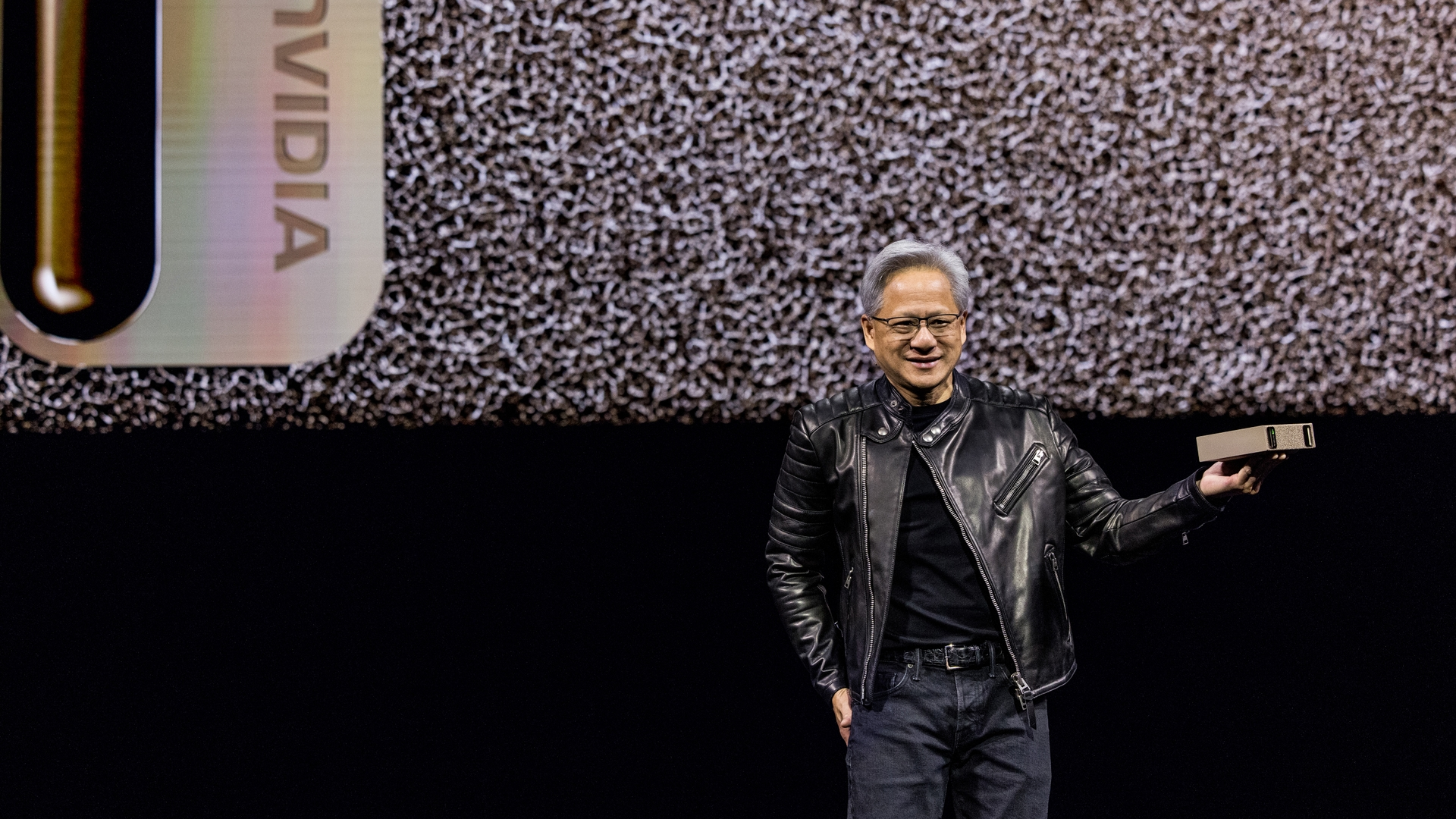 Nvidia stock is in the red, back below $200: can it rebound?