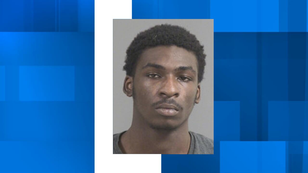 Man arrested after N Charleston officers find loaded machine gun during ...