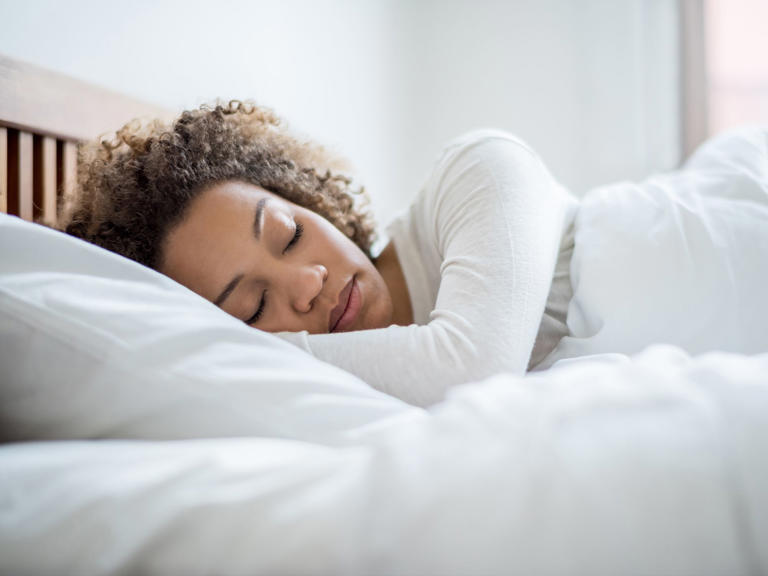 Struggling to fall asleep? Try the 4-7-8 breathing method tonight