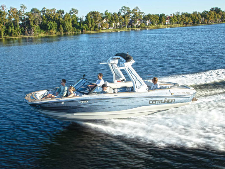 Boat test: 2026 Centurion NV243