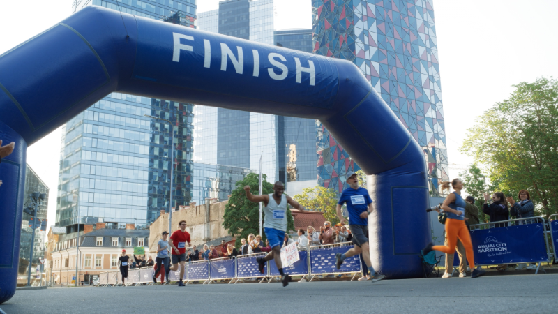 How cities create their own marathon weather