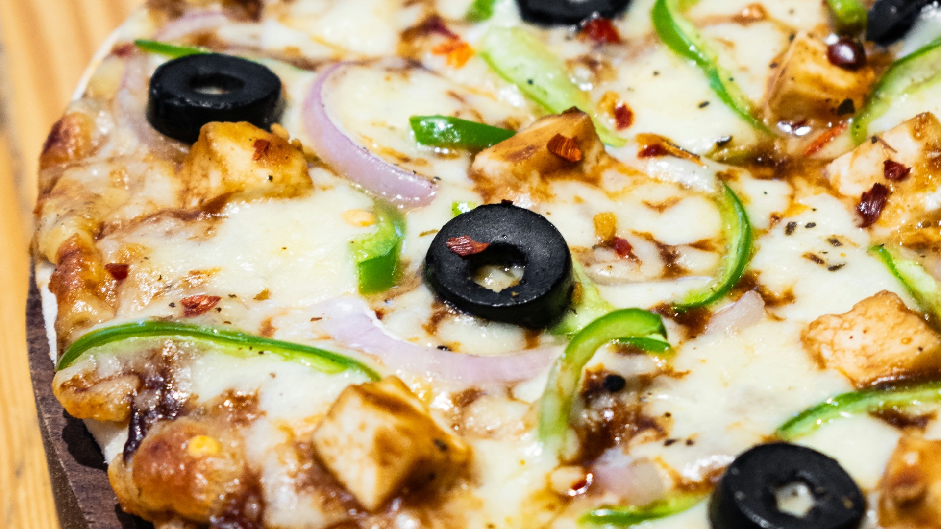 20 diabolical pizza toppings no one actually likes