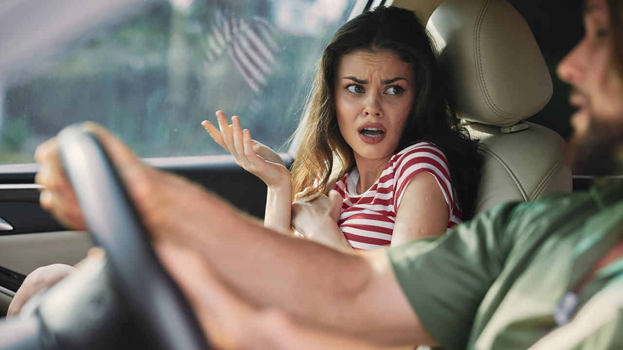 8 things wives quietly do when they're silently unhappy in their marriage