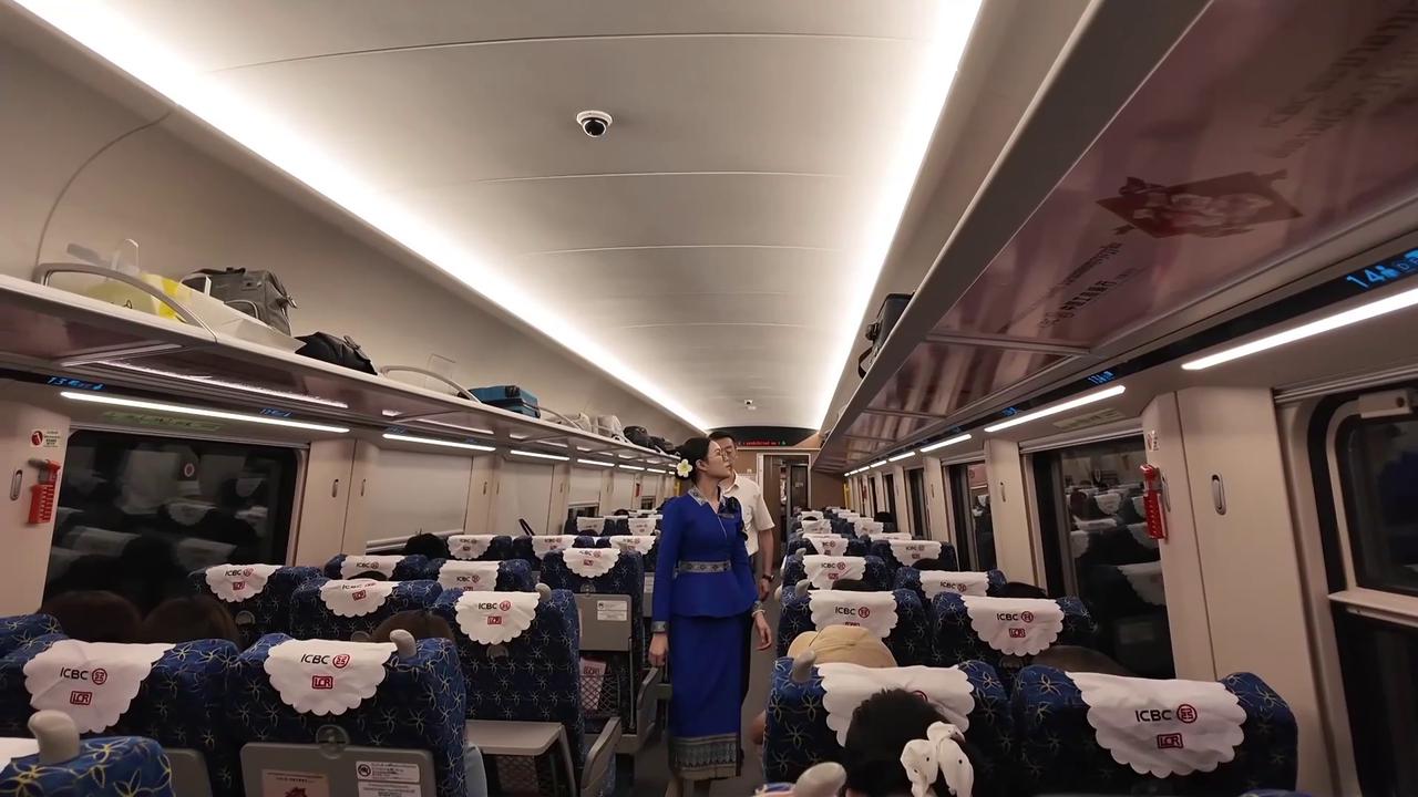 China: Railway prepares for May Day holiday rush in Kunming - 69799477