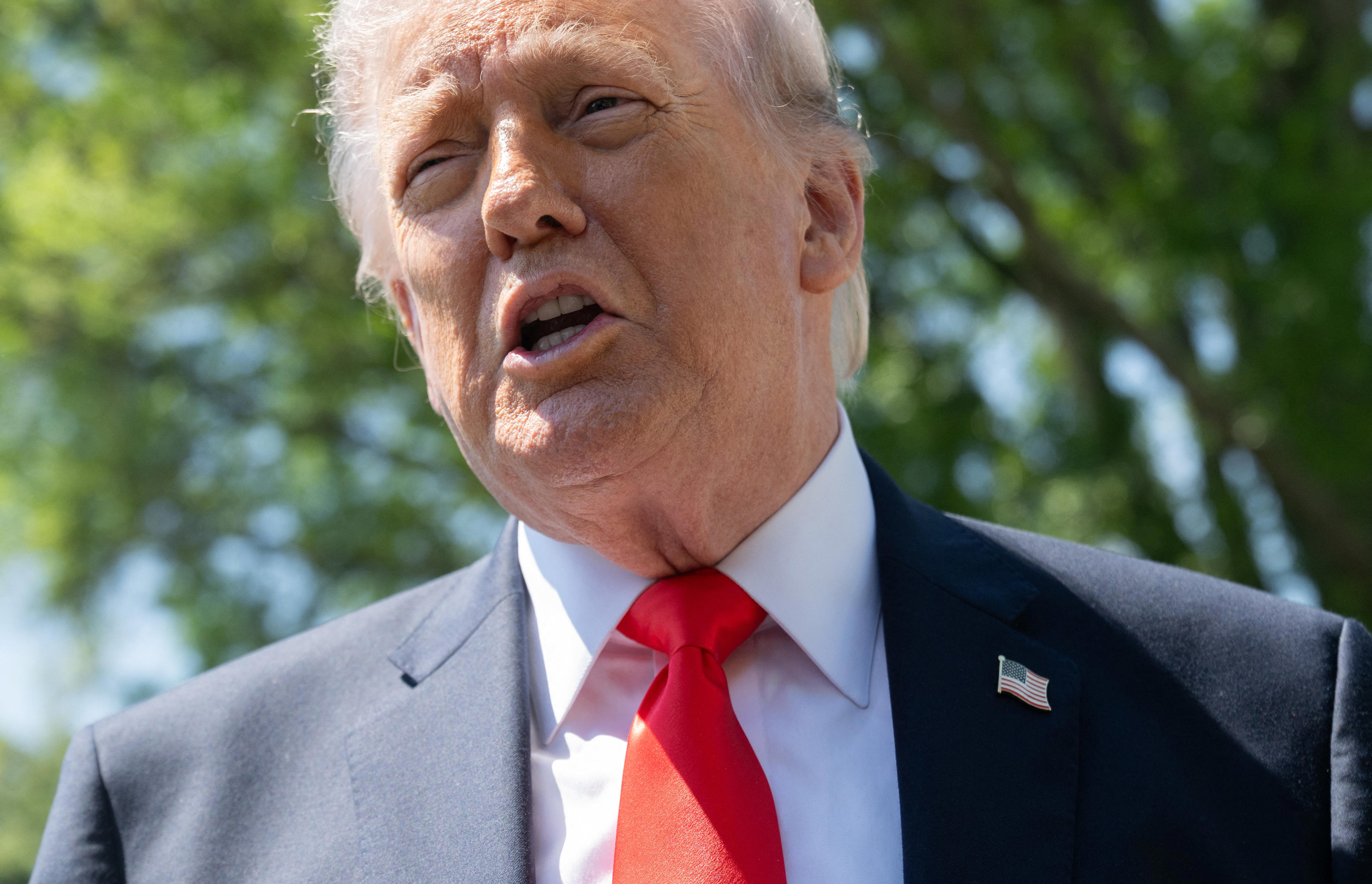 Trump threatens European Union with 25% tariffs on cars