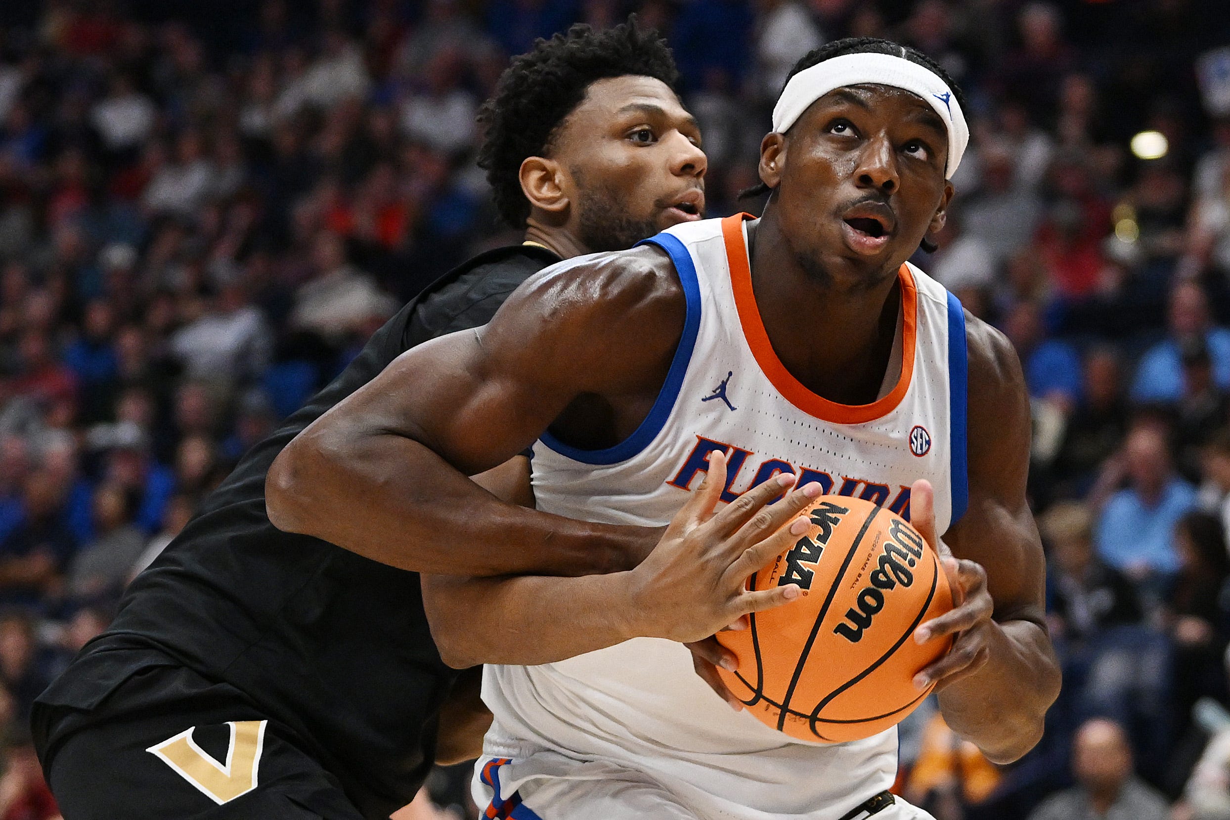 Chances Rueben Chinyelu will stay at Florida based on NBA draft status