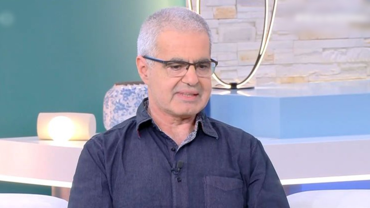 Βασίλης Παπαθεοδώρου: Ο συγγραφέας που φυλακίστηκε για παιδική ...
