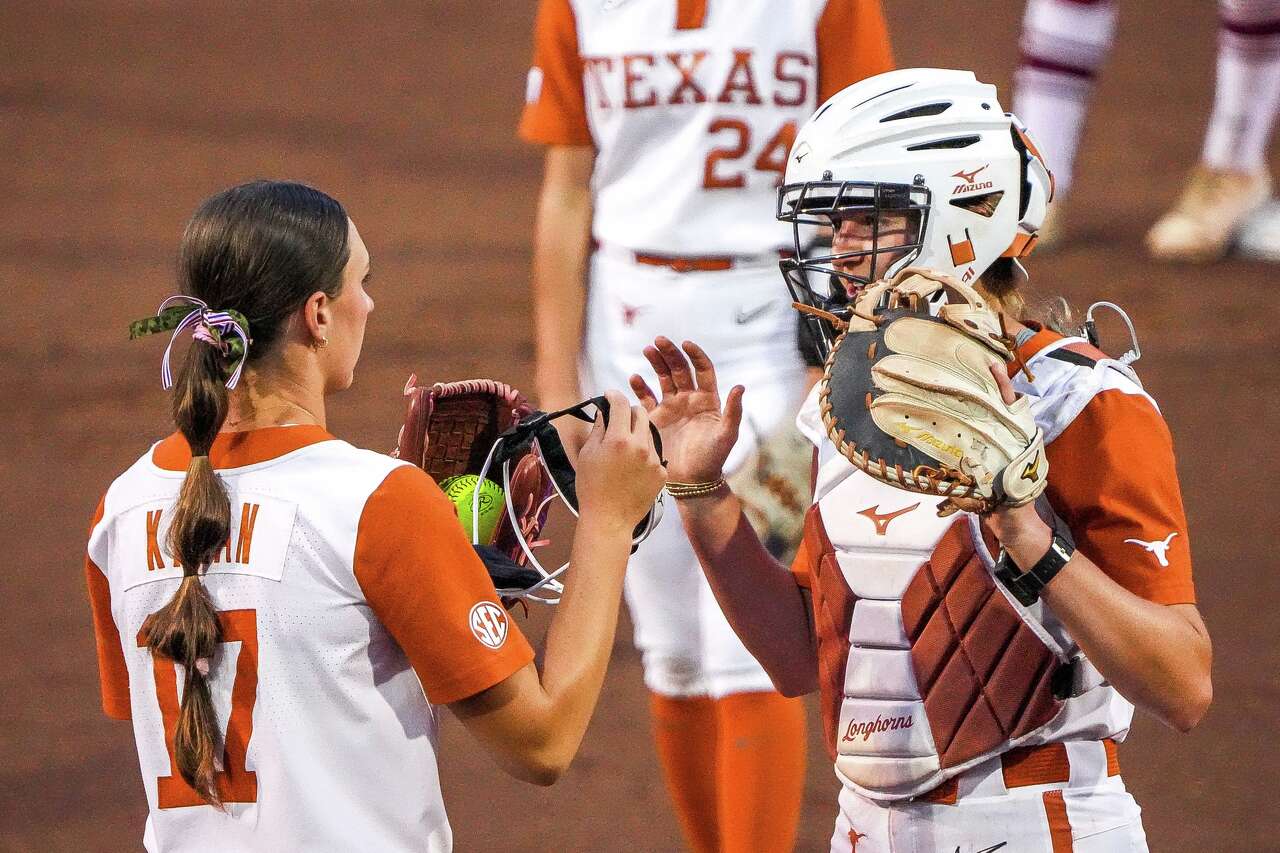 Texas softball vs Arkansas: Rain delays Game 2 until Friday evening
