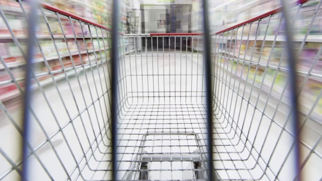 Confused tourist reveals the weirdest things about US supermarkets