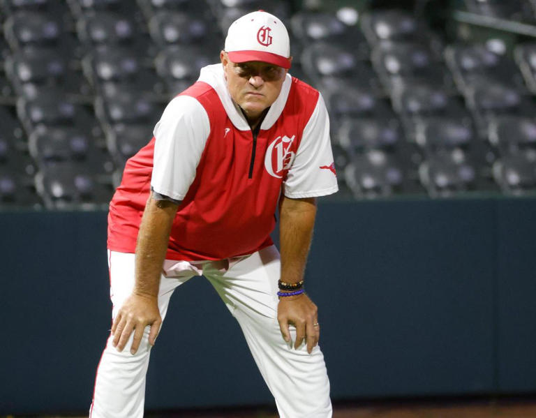 Grapevine absolves coach in baseball team's removal from playoffs