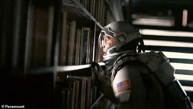 How time travel could work: Scientists have uncovered a way to send ...