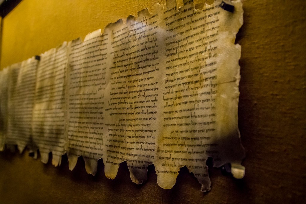 Scholars unveil biblical manuscripts, citing them as a breakthrough for ...